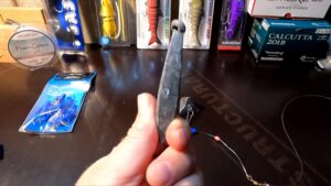How to Put Sinkers on Fishing Line - A Guide for New Anglers - White ...